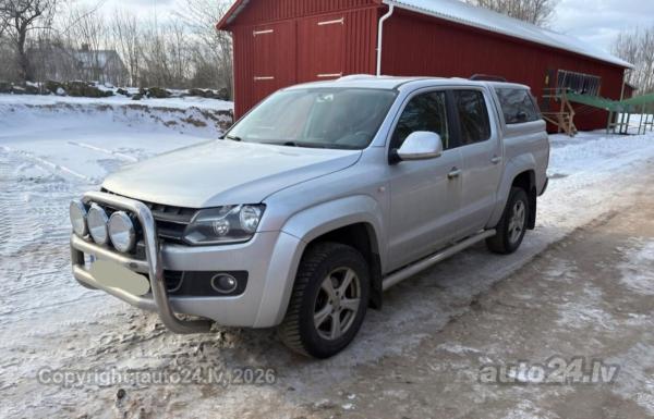 Pelēks Volkswagen Amarok 2011 Tallina, ar dzinēja tilpumu 2.00 L un nobraukumu 255 tūkst. km par 15800 €, foto 1 vietnē AUTOMOTO.COM.LV