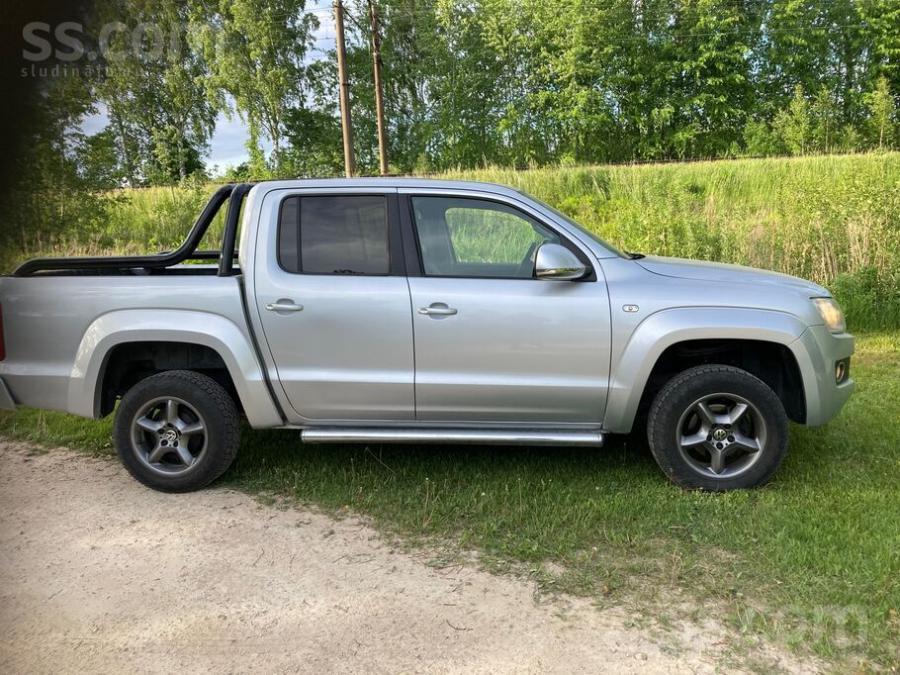 Pelēks Volkswagen Amarok 2011 Ogre, ar dzinēja tilpumu 2.00 L un nobraukumu 258 tūkst. km par 10770 €, foto 5 vietnē AUTOMOTO.COM.LV