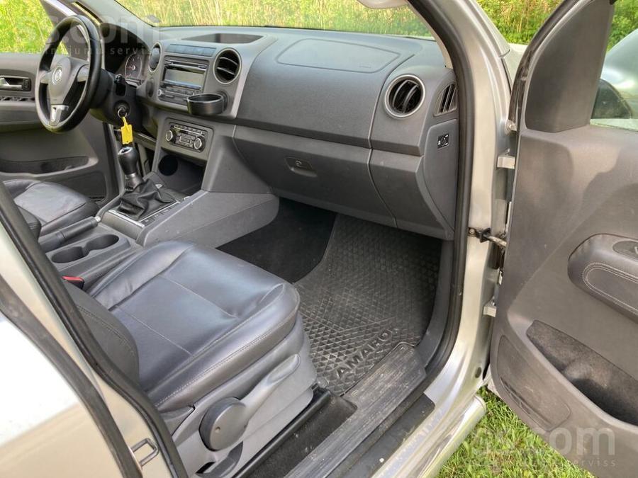 Pelēks Volkswagen Amarok 2011 Ogre, ar dzinēja tilpumu 2.00 L un nobraukumu 258 tūkst. km par 10770 €, foto 12 vietnē AUTOMOTO.COM.LV