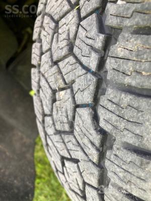 Pelēks Volkswagen Amarok 2011 Ogre, ar dzinēja tilpumu 2.00 L un nobraukumu 258 tūkst. km par 10770 €, foto 15 vietnē AUTOMOTO.COM.LV