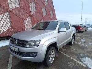 Grey Volkswagen Amarok 2013 in Ogre, with an engine capacity of 2.00 L and mileage of 220 thousand km for 12000 €, photo 1 on AUTOMOTO.COM.LV