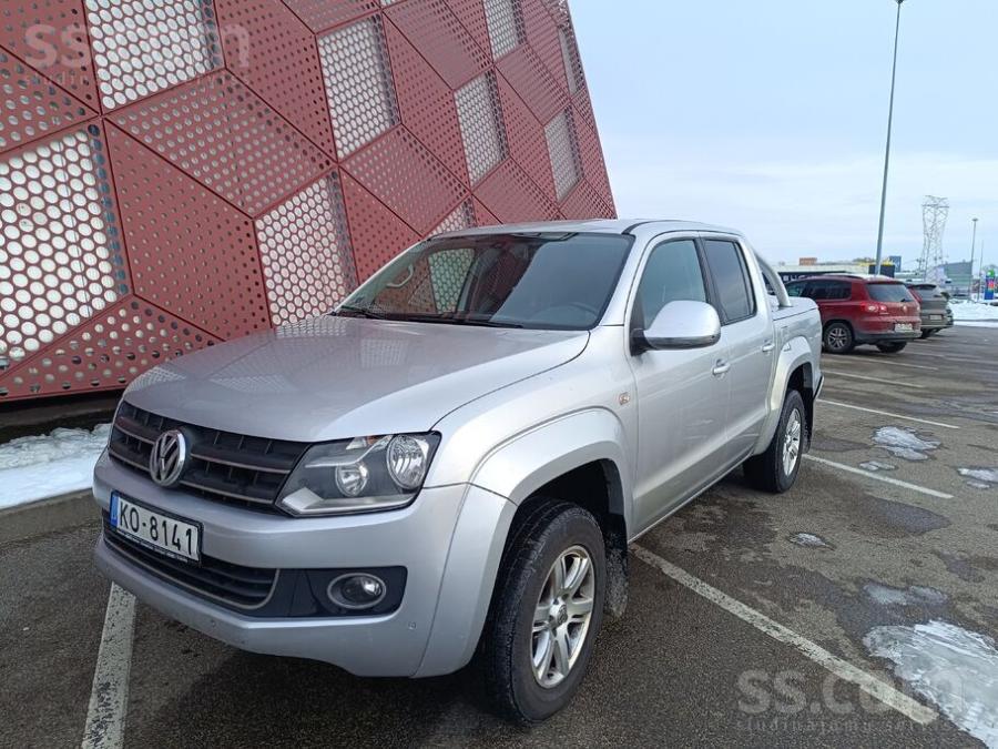 Grey Volkswagen Amarok 2013 in Ogre, with an engine capacity of 2.00 L and mileage of 220 thousand km for 12000 €, photo 1 on AUTOMOTO.COM.LV