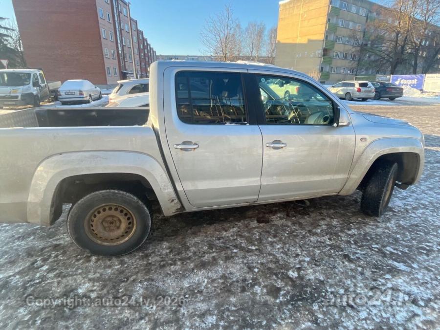 Grey Volkswagen Amarok 2013 in Tartu, with an engine capacity of 2.00 L and mileage of 257 thousand km for 9500 €, photo 5 on AUTOMOTO.COM.LV