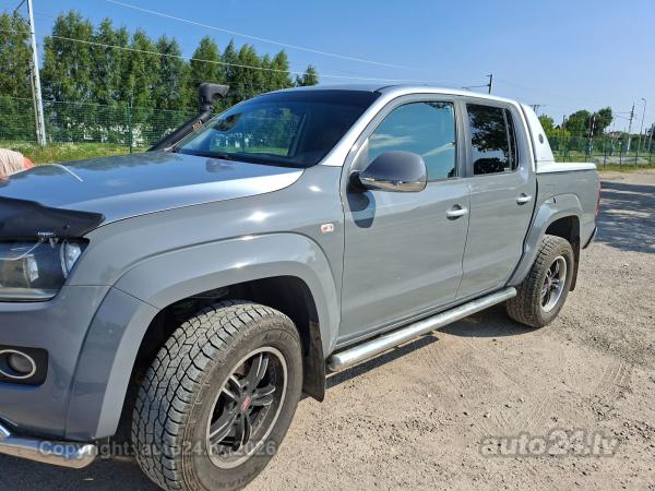 Grey Volkswagen Amarok 2013 in Rakvere, with an engine capacity of 2.00 L and mileage of 357 thousand km for 14000 €, photo 4 on AUTOMOTO.COM.LV