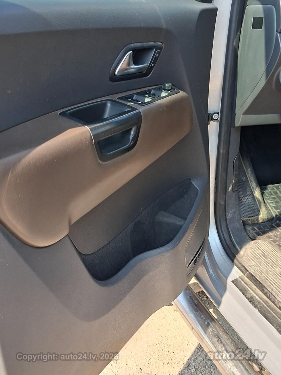 Grey Volkswagen Amarok 2013 in Rakvere, with an engine capacity of 2.00 L and mileage of 357 thousand km for 14000 €, photo 15 on AUTOMOTO.COM.LV