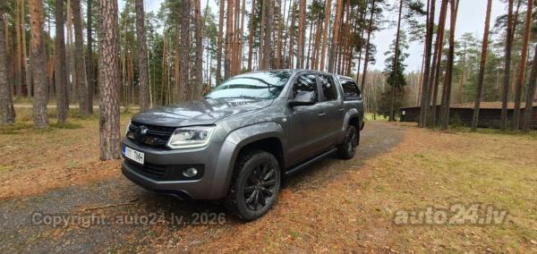 Grey Volkswagen Amarok 2015 in Voru, with an engine capacity of 2.00 L and mileage of 272 thousand km for 14000 €, photo 1 on AUTOMOTO.COM.LV