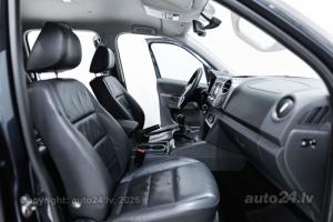 Pelēks Volkswagen Amarok 2015 Tallina, ar dzinēja tilpumu 2.00 L un nobraukumu 224 tūkst. km par 13999 €, foto 11 vietnē AUTOMOTO.COM.LV
