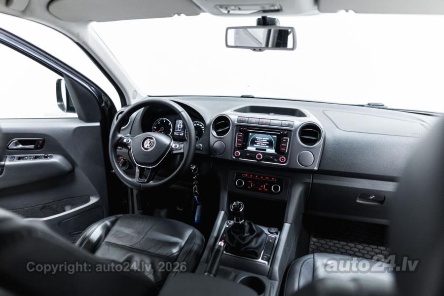 Pelēks Volkswagen Amarok 2015 Tallina, ar dzinēja tilpumu 2.00 L un nobraukumu 224 tūkst. km par 13999 €, foto 9 vietnē AUTOMOTO.COM.LV