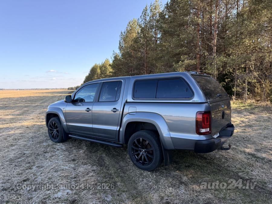Grey Volkswagen Amarok 2015 in Rapla, with an engine capacity of 2.00 L and mileage of 279 thousand km for 12500 €, photo 6 on AUTOMOTO.COM.LV