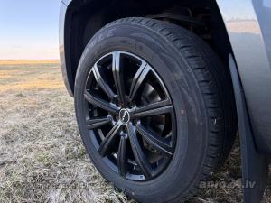 Grey Volkswagen Amarok 2015 in Rapla, with an engine capacity of 2.00 L and mileage of 279 thousand km for 12500 €, photo 9 on AUTOMOTO.COM.LV