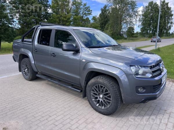 Pelēks Volkswagen Amarok 2015 Limbaži, ar dzinēja tilpumu 2.00 L un nobraukumu 357 tūkst. km par 13550 €, foto 3 vietnē AUTOMOTO.COM.LV
