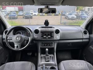 Pelēks Volkswagen Amarok 2015 Limbaži, ar dzinēja tilpumu 2.00 L un nobraukumu 357 tūkst. km par 13550 €, foto 13 vietnē AUTOMOTO.COM.LV