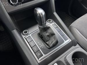 Pelēks Volkswagen Amarok 2015 Limbaži, ar dzinēja tilpumu 2.00 L un nobraukumu 357 tūkst. km par 13550 €, foto 18 vietnē AUTOMOTO.COM.LV