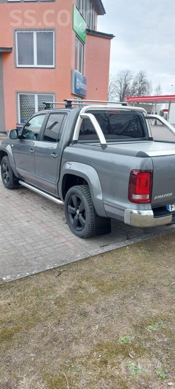 Pelēks Volkswagen Amarok 2015 Kuldīga, ar dzinēja tilpumu 2.00 L un nobraukumu 225 tūkst. km par 14900 €, foto 1 vietnē AUTOMOTO.COM.LV