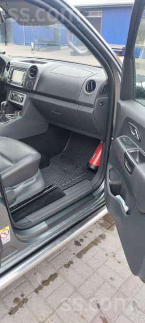 Pelēks Volkswagen Amarok 2015 Kuldīga, ar dzinēja tilpumu 2.00 L un nobraukumu 225 tūkst. km par 14900 €, foto 11 vietnē AUTOMOTO.COM.LV