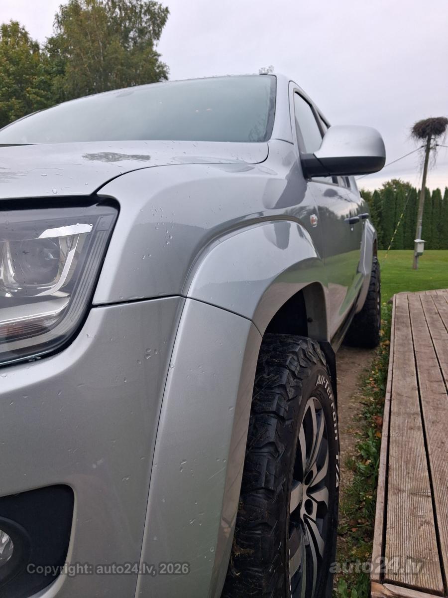 Grey Volkswagen Amarok 2015 in Tallinn, with an engine capacity of 2.00 L and mileage of 268 thousand km for 14900 €, photo 8 on AUTOMOTO.COM.LV