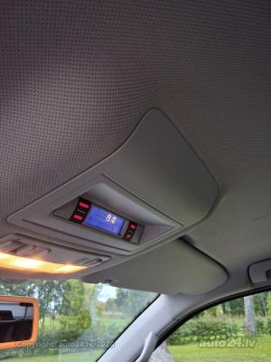 Grey Volkswagen Amarok 2015 in Tallinn, with an engine capacity of 2.00 L and mileage of 268 thousand km for 14900 €, photo 14 on AUTOMOTO.COM.LV