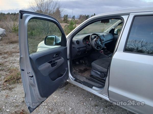 Pelēks Volkswagen Amarok 2016 Tallina, ar dzinēja tilpumu 2.00 L un nobraukumu 315 tūkst. km par 11500 €, foto 11 vietnē AUTOMOTO.COM.LV