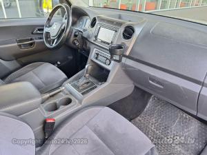 Grey Volkswagen Amarok 2016 in Tallinn, with an engine capacity of 2.00 L and mileage of 176 thousand km for 16000 €, photo 3 on AUTOMOTO.COM.LV