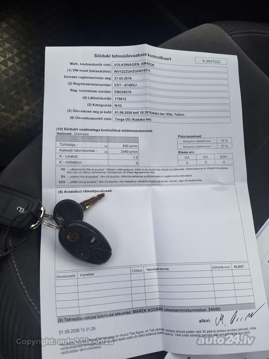 Grey Volkswagen Amarok 2016 in Tallinn, with an engine capacity of 2.00 L and mileage of 176 thousand km for 16000 €, photo 15 on AUTOMOTO.COM.LV