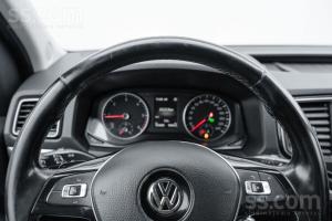 Pelēks Volkswagen Amarok 2017 Rīga, ar dzinēja tilpumu 3.00 L un nobraukumu 333 tūkst. km par 17850 €, foto 9 vietnē AUTOMOTO.COM.LV