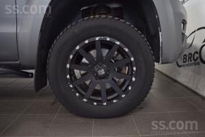 Pelēks Volkswagen Amarok 2017 Rīga, ar dzinēja tilpumu 3.00 L un nobraukumu 260 tūkst. km par 12600 €, foto 4 vietnē AUTOMOTO.COM.LV