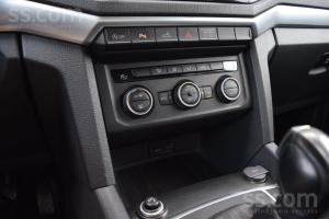 Pelēks Volkswagen Amarok 2017 Rīga, ar dzinēja tilpumu 3.00 L un nobraukumu 260 tūkst. km par 12600 €, foto 10 vietnē AUTOMOTO.COM.LV