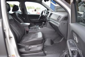 Pelēks Volkswagen Amarok 2017 Rīga, ar dzinēja tilpumu 3.00 L un nobraukumu 260 tūkst. km par 12600 €, foto 11 vietnē AUTOMOTO.COM.LV