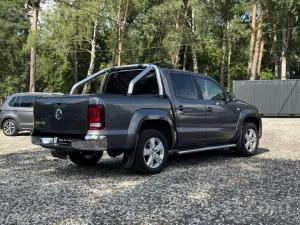 Grey Volkswagen Amarok 2017 in Valmiera, with an engine capacity of 3.00 L and mileage of 192 thousand km for 24900 €, photo 7 on AUTOMOTO.COM.LV