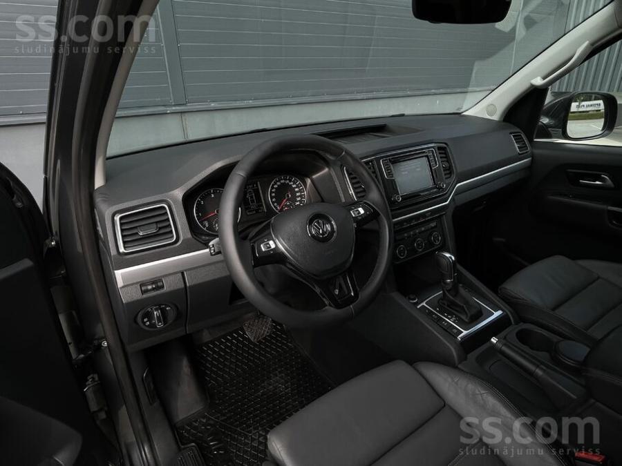 Grey Volkswagen Amarok 2017 in Riga, with an engine capacity of 3.00 L and mileage of 187 thousand km for 17900 €, photo 9 on AUTOMOTO.COM.LV