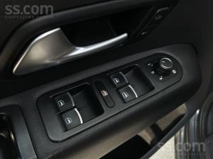 Grey Volkswagen Amarok 2017 in Riga, with an engine capacity of 3.00 L and mileage of 187 thousand km for 17900 €, photo 15 on AUTOMOTO.COM.LV