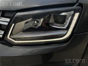 Grey Volkswagen Amarok 2017 in Riga, with an engine capacity of 3.00 L and mileage of 187 thousand km for 17900 €, photo 16 on AUTOMOTO.COM.LV