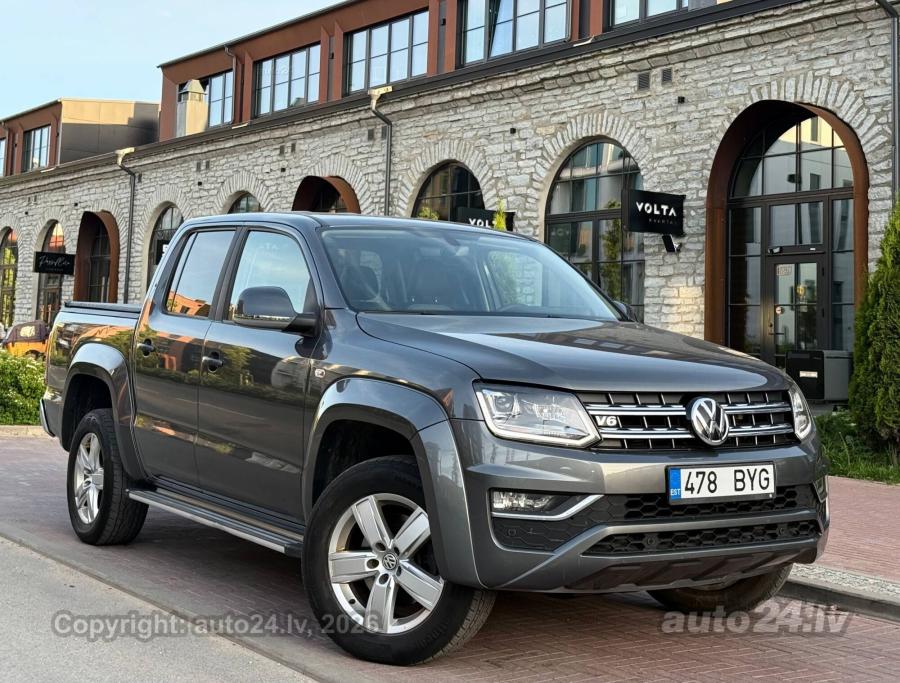Grey Volkswagen Amarok 2018 in Tallinn, with an engine capacity of 3.00 L and mileage of 200 thousand km for 18899 €, photo 5 on AUTOMOTO.COM.LV