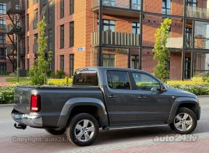 Grey Volkswagen Amarok 2018 in Tallinn, with an engine capacity of 3.00 L and mileage of 200 thousand km for 18899 €, photo 12 on AUTOMOTO.COM.LV