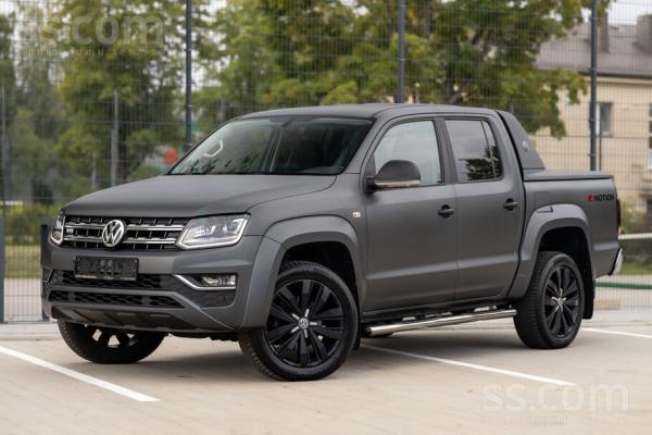 Grey Volkswagen Amarok 2018 in Riga, with an engine capacity of 3.00 L and mileage of 218 thousand km for 23400 €, photo 3 on AUTOMOTO.COM.LV