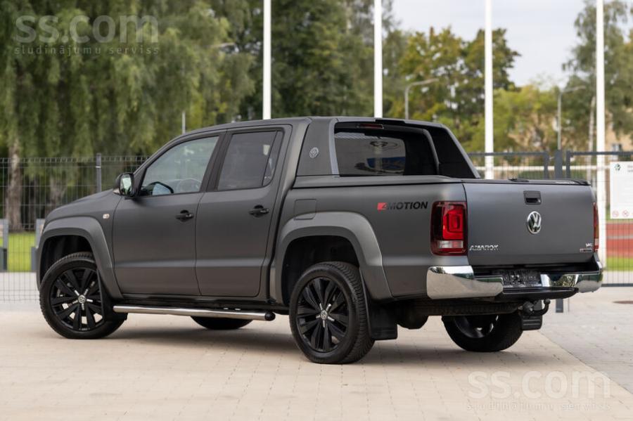 Pelēks Volkswagen Amarok 2018 Rīga, ar dzinēja tilpumu 3.00 L un nobraukumu 218 tūkst. km par 23400 €, foto 5 vietnē AUTOMOTO.COM.LV