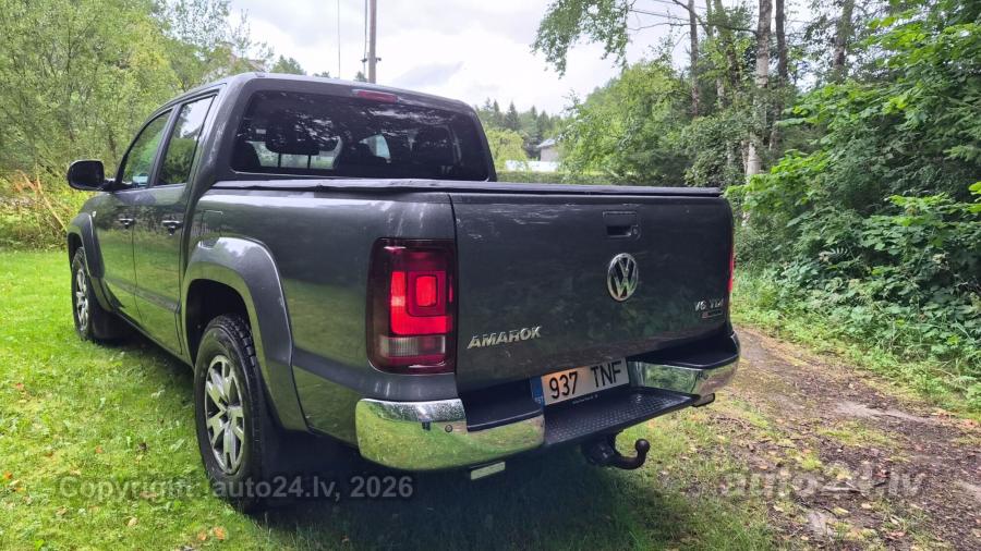Grey Volkswagen Amarok 2018 in Tallinn, with an engine capacity of 3.00 L and mileage of 310 thousand km for 19000 €, photo 9 on AUTOMOTO.COM.LV