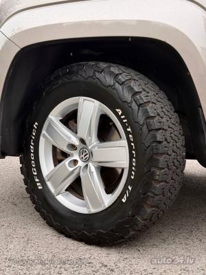 Grey Volkswagen Amarok 2019 in Tallinn, with an engine capacity of 3.00 L and mileage of 307 thousand km for 16500 €, photo 18 on AUTOMOTO.COM.LV