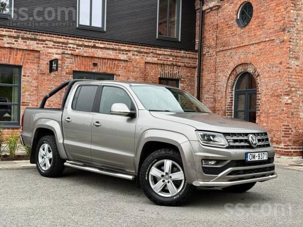 Grey Volkswagen Amarok 2019 in Tallinn, with an engine capacity of 3.00 L and mileage of 309 thousand km for 16500 €, photo 7 on AUTOMOTO.COM.LV