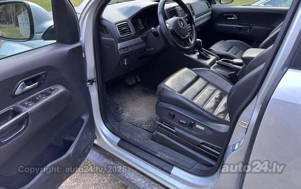 Grey Volkswagen Amarok 2020 in Tallinn, with an engine capacity of 3.00 L and mileage of 360 thousand km for 9900 €, photo 6 on AUTOMOTO.COM.LV