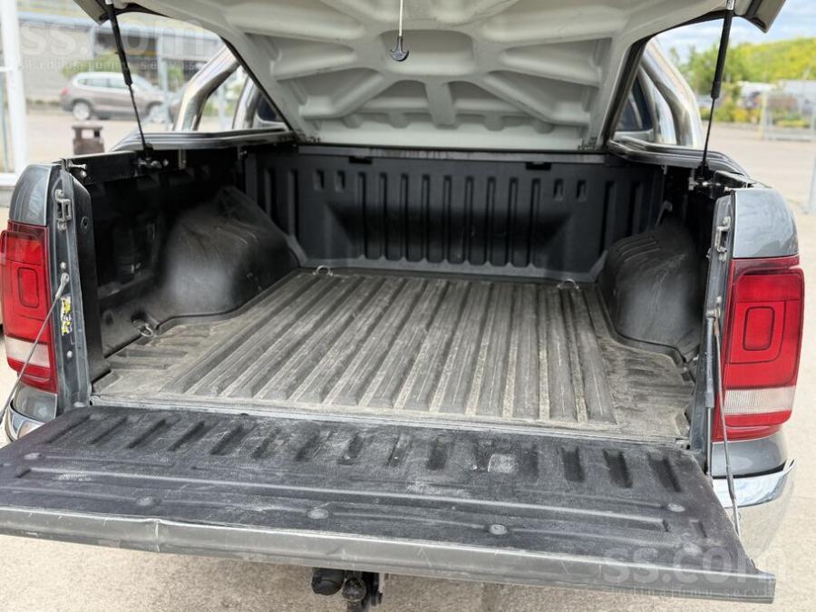 Pelēks Volkswagen Amarok 2020 Rīga, ar dzinēja tilpumu 3.00 L un nobraukumu 258 tūkst. km par 19500 €, foto 22 vietnē AUTOMOTO.COM.LV