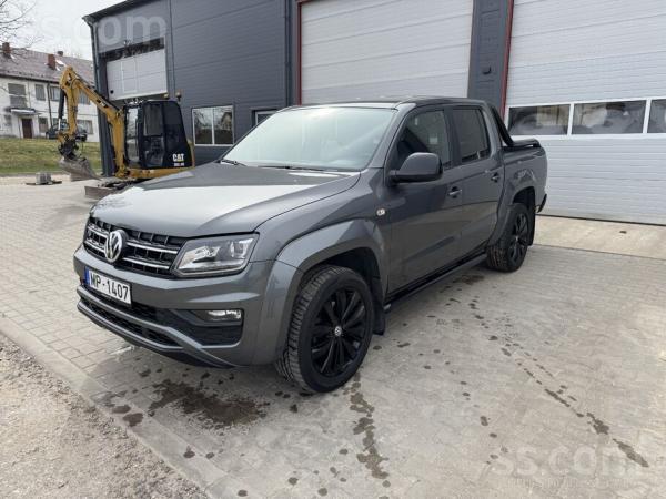 Grey Volkswagen Amarok 2020 in Aluksne, with an engine capacity of 3.00 L and mileage of 166 thousand km for 30000 €, photo 1 on AUTOMOTO.COM.LV