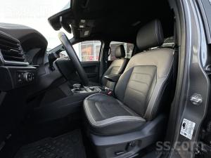 Grey Volkswagen Amarok 2023 in Valmiera, with an engine capacity of 3.00 L and mileage of 30 thousand km for 47900 €, photo 8 on AUTOMOTO.COM.LV