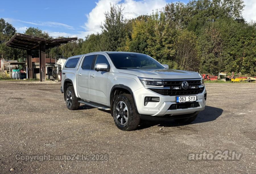 Pelēks Volkswagen Amarok 2023 Tallina, ar dzinēja tilpumu 3.00 L un nobraukumu 205 tūkst. km par 39900 €, foto 1 vietnē AUTOMOTO.COM.LV