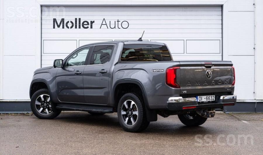 Pelēks Volkswagen Amarok 2024 Rīga, ar dzinēja tilpumu 3.00 L un nobraukumu 92 tūkst. km par 43500 €, foto 4 vietnē AUTOMOTO.COM.LV