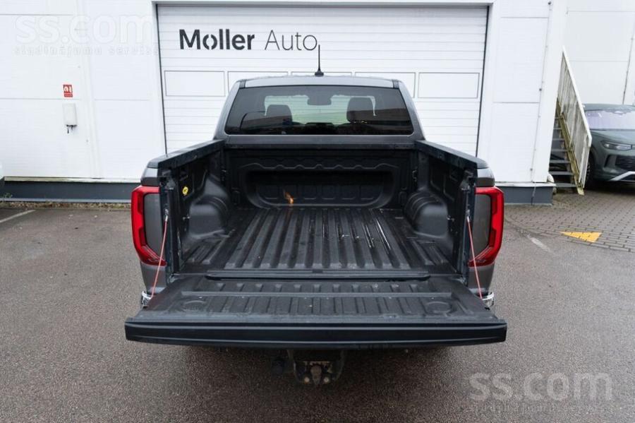 Pelēks Volkswagen Amarok 2024 Rīga, ar dzinēja tilpumu 3.00 L un nobraukumu 92 tūkst. km par 43500 €, foto 20 vietnē AUTOMOTO.COM.LV