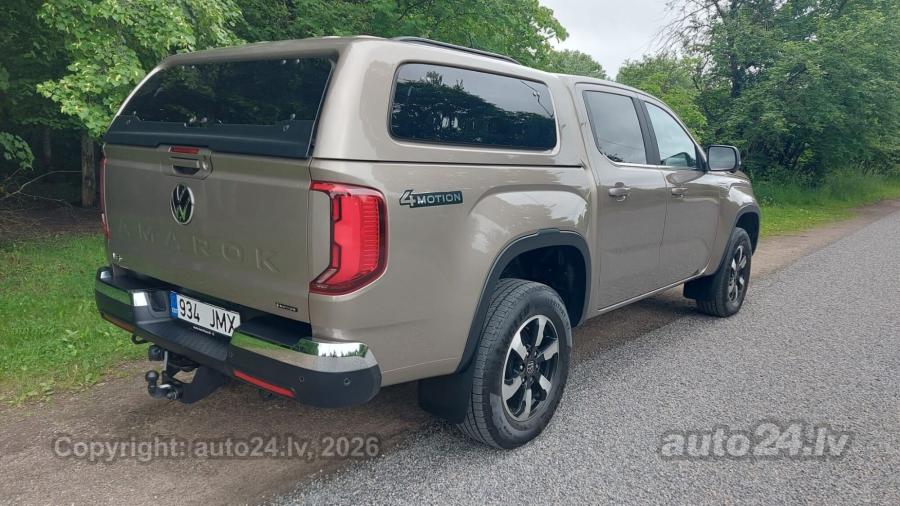 Pelēks Volkswagen Amarok 2024 Tartu, ar dzinēja tilpumu 3.00 L un nobraukumu 91 tūkst. km par 49900 €, foto 4 vietnē AUTOMOTO.COM.LV