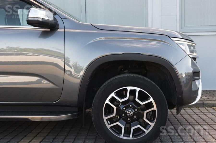 Pelēks Volkswagen Amarok 2024 Ventspils, ar dzinēja tilpumu 3.00 L un nobraukumu 81 tūkst. km par 46750 €, foto 10 vietnē AUTOMOTO.COM.LV