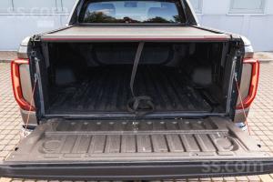 Pelēks Volkswagen Amarok 2024 Ventspils, ar dzinēja tilpumu 3.00 L un nobraukumu 81 tūkst. km par 46750 €, foto 15 vietnē AUTOMOTO.COM.LV