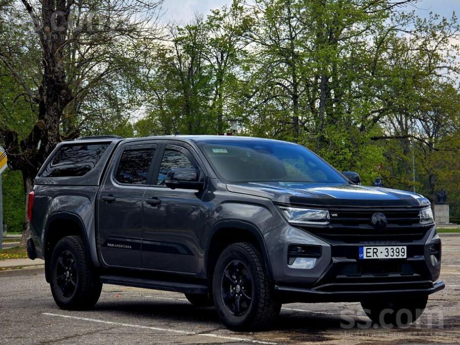 Pelēks Volkswagen Amarok 2025 Rīga, ar dzinēja tilpumu 3.00 L un nobraukumu 21 tūkst. km par 54450 €, foto 4 vietnē AUTOMOTO.COM.LV